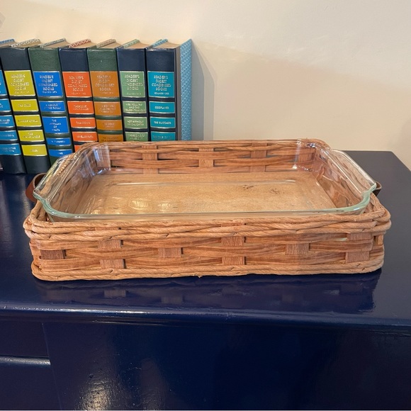 Pyrex | Kitchen | Vintage Pyrex Basket For 233 Dish Clear Dish Not ...